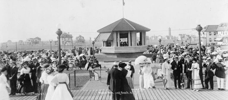 16 captivating pictures of Long Island’s golden years